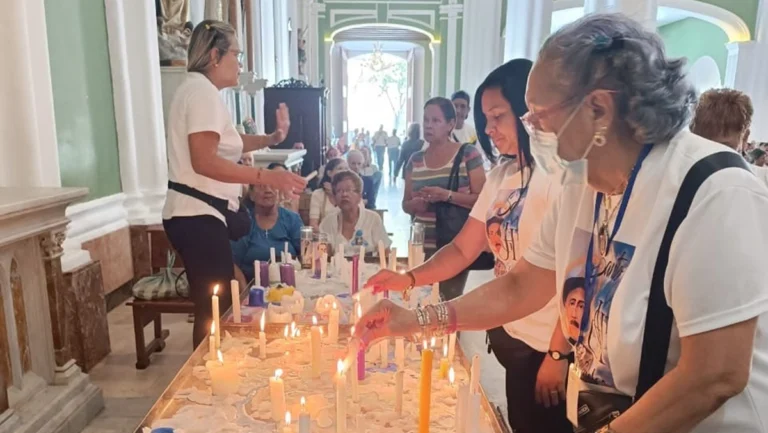 Venezuelans Celebrate Canonization of Their Saints - teleSUR English