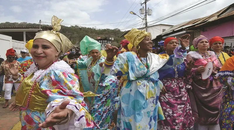 Venezuela Kicks Off Christmas Celebrations with Parades and Street ...
