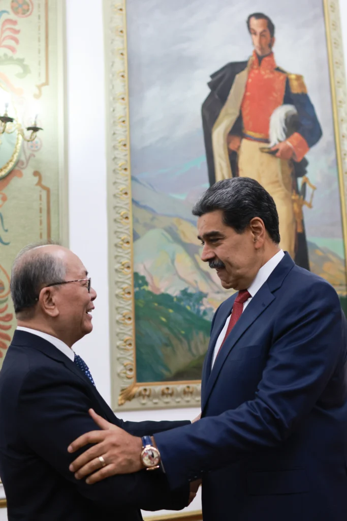 Venezuela and China Strengthen Strategic Alliance in Caracas in Defense ...