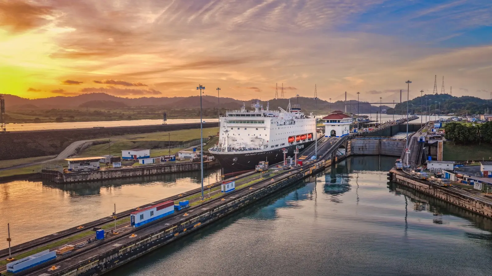 U.S.-China Trade Tensions Impact Panama Canal's Operations - teleSUR ...